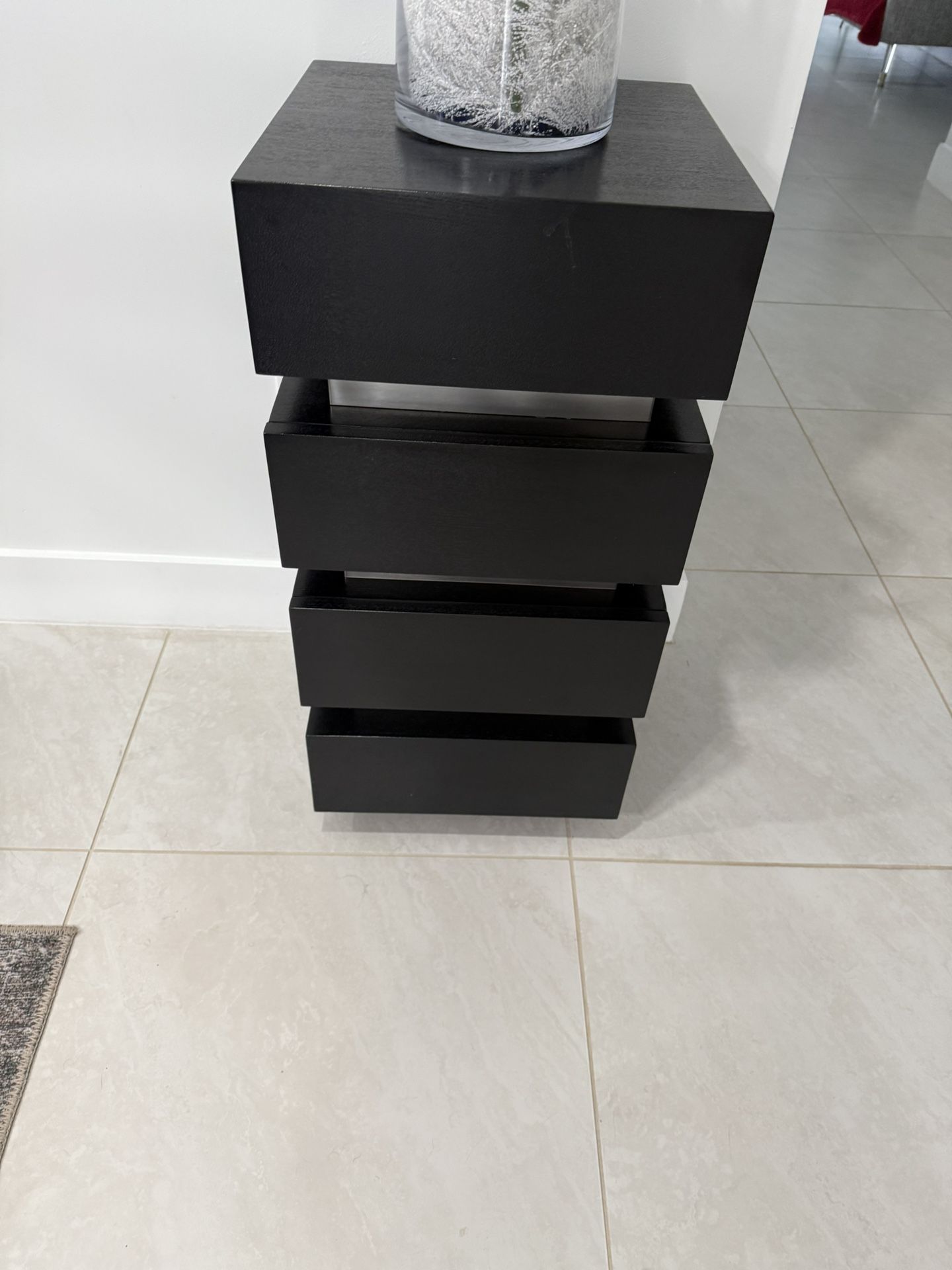 Pedestal Side Tables for Sale in Miami, FL - OfferUp