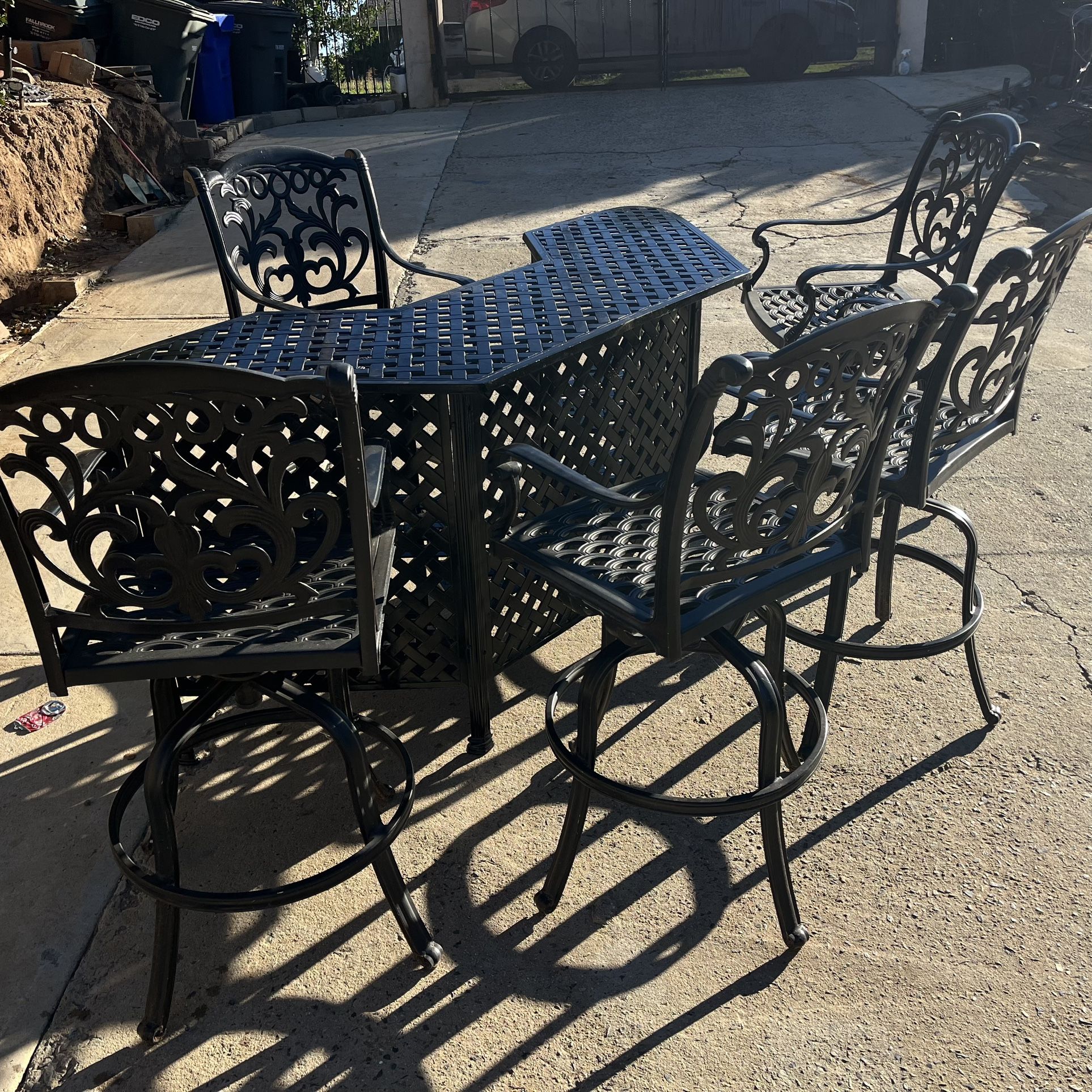 Patio Set for Sale in Bonsall, CA - OfferUp