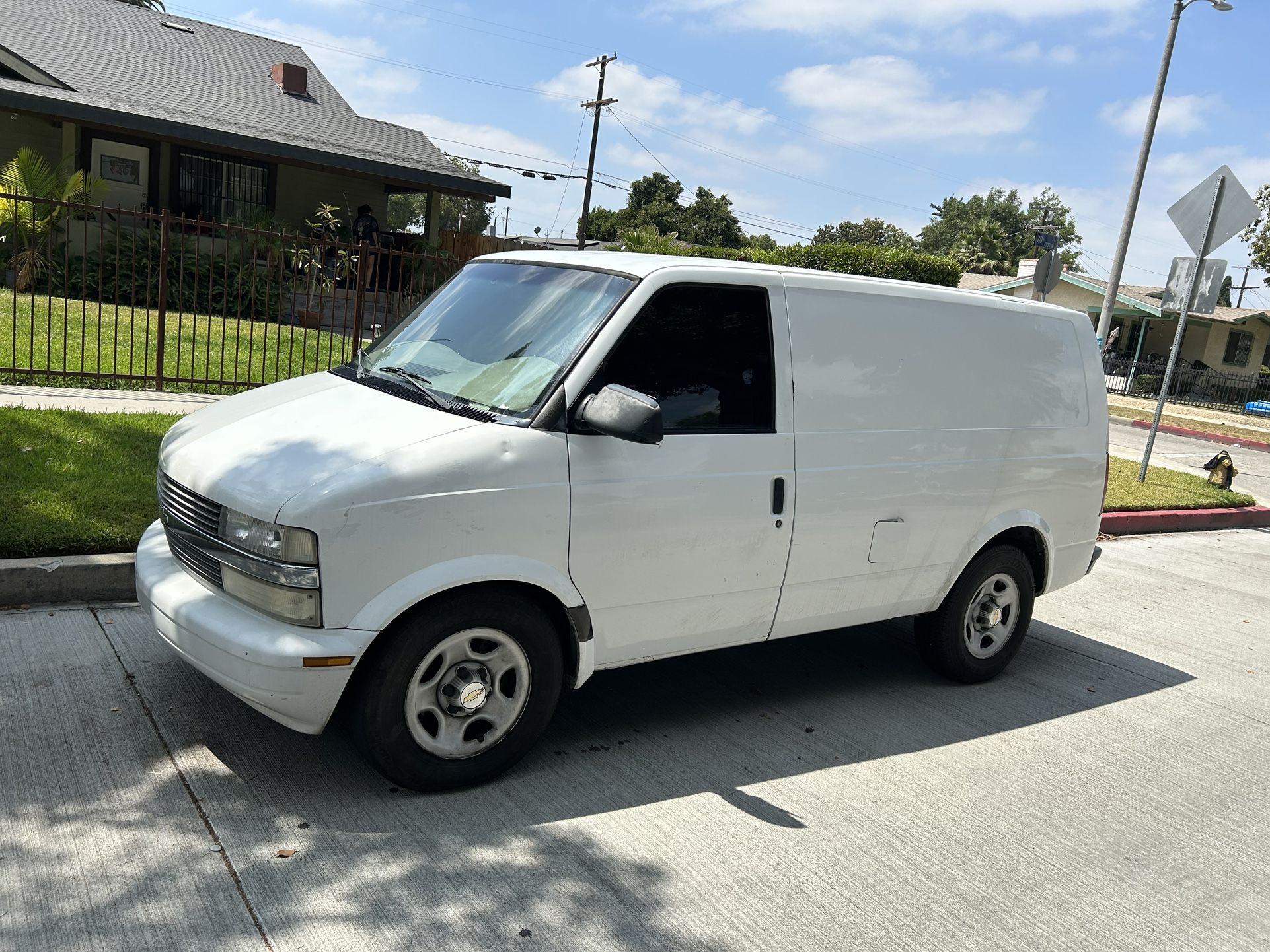 2001 Chevrolet Astro for Sale in Redondo Beach, CA - OfferUp