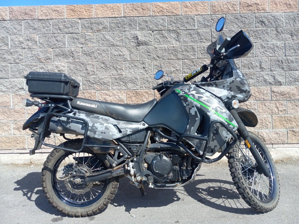 2017 Kawasaki KLR 650 for Sale in Las Vegas, NV - OfferUp