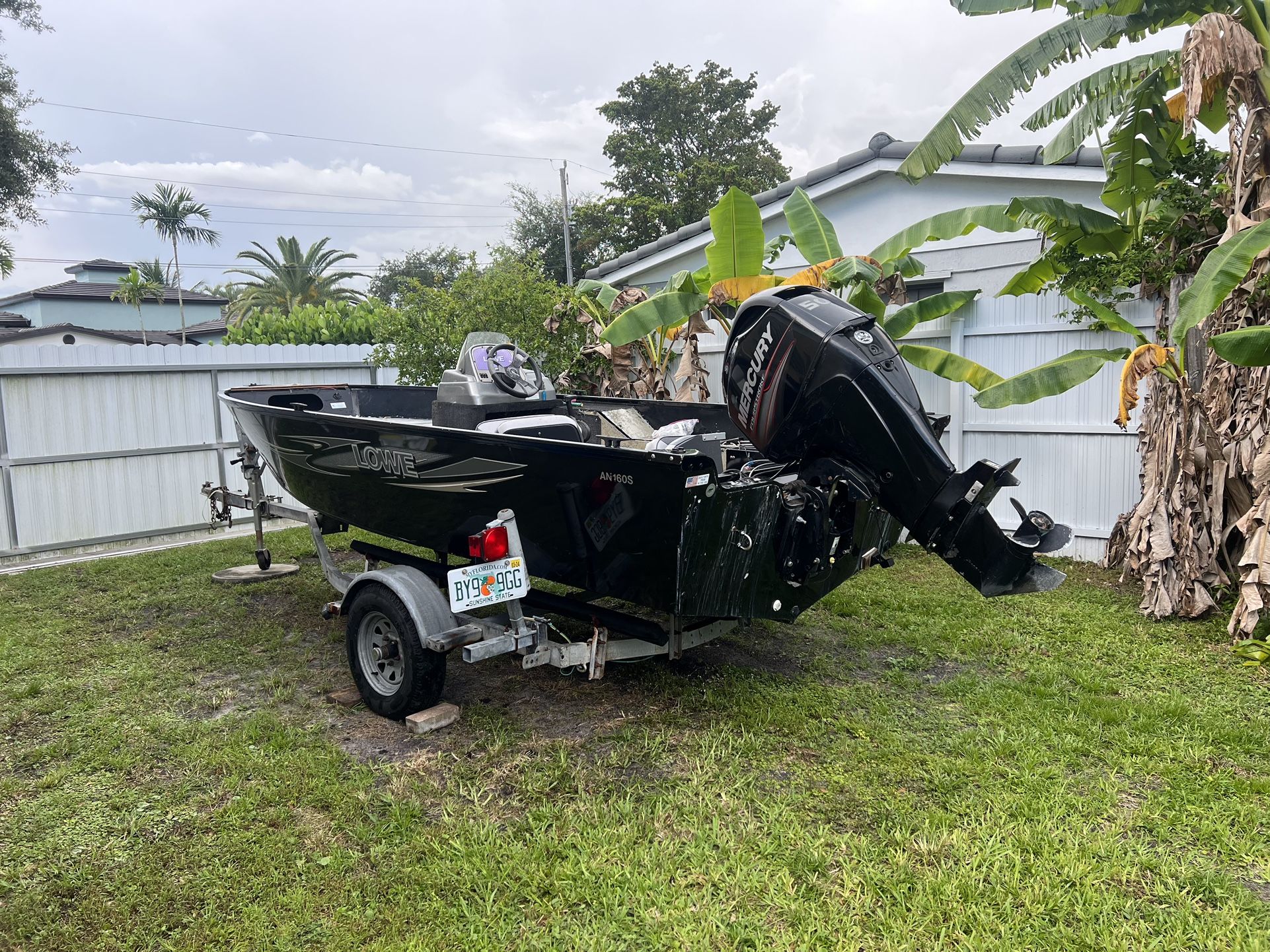 2013 Lowe 16 Ft V Bottom Aluminum Boat for Sale in Hialeah, FL - OfferUp