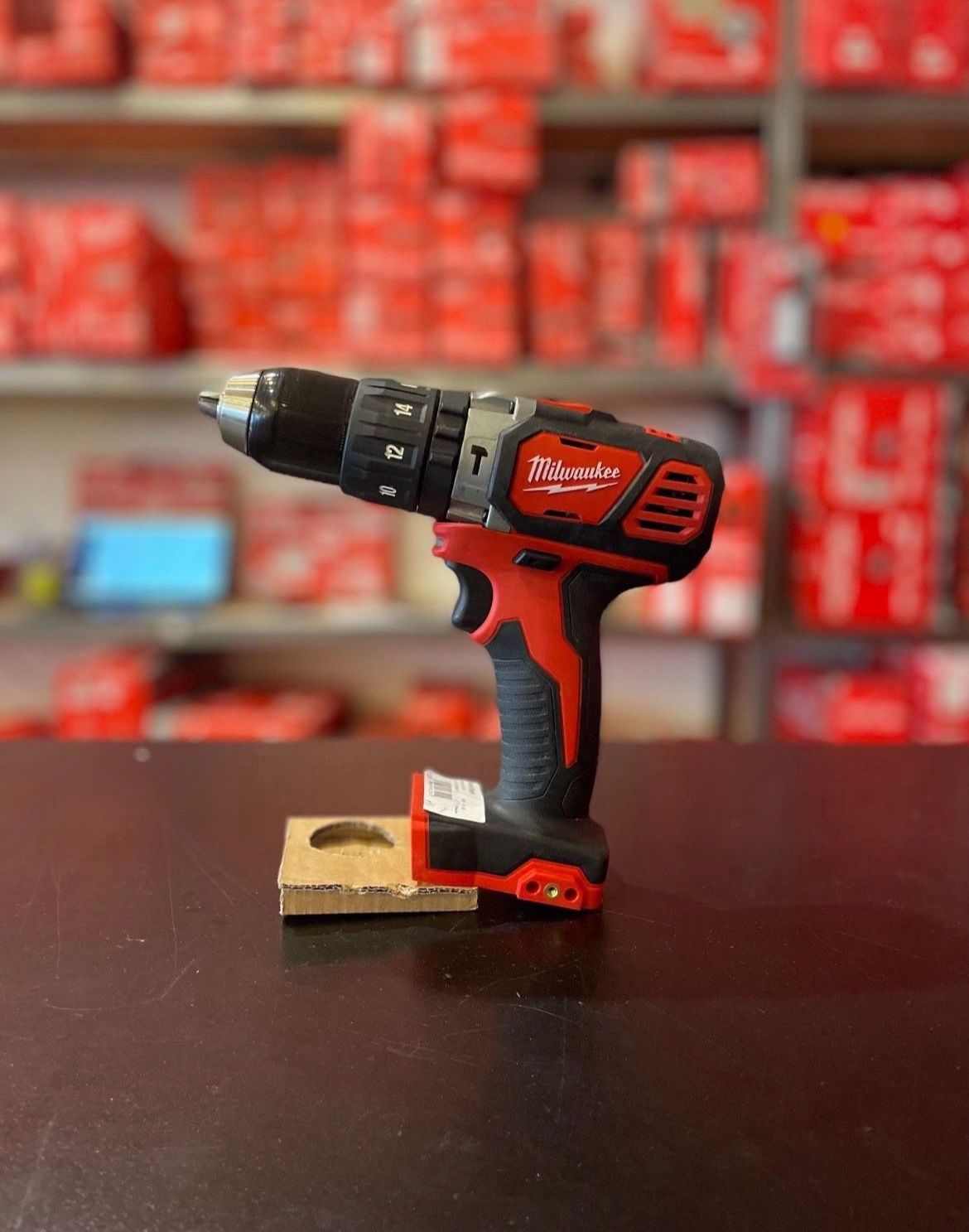 Milwaukee M18 18V Lithium-Ion Cordless 1/2 in. Hammer Drill/Driver ...