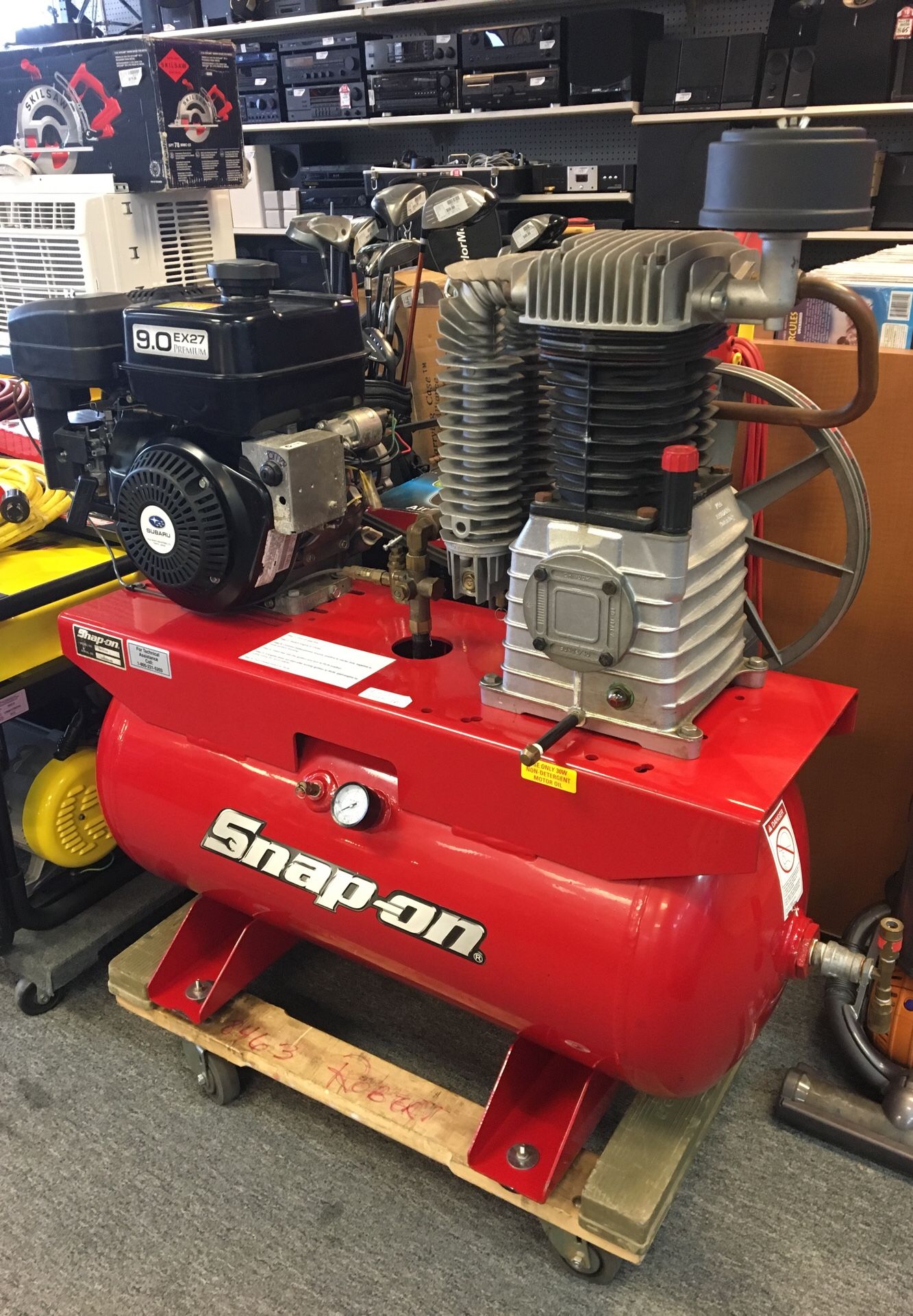 SNAP-ON - BRA9G3B - 30-gallon GAS POWERED AIR COMPRESSOR for Sale in ...