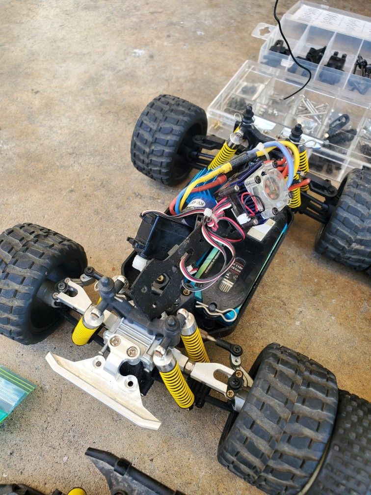 XTM Rage 1/16 4wd Brushless Bundle RC Cars for Sale in Huntington Beach ...