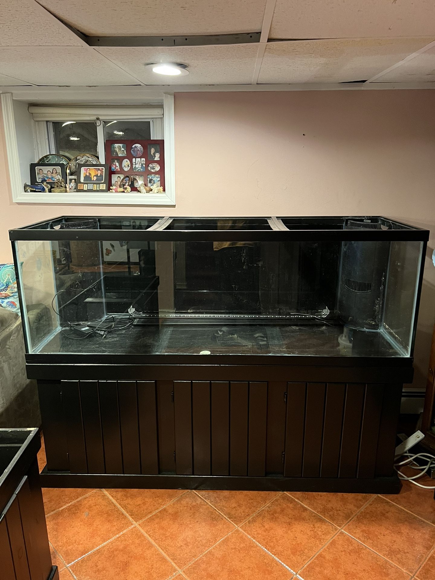 180 Gallon Fish Tank for Sale in Rockville Centre, NY - OfferUp