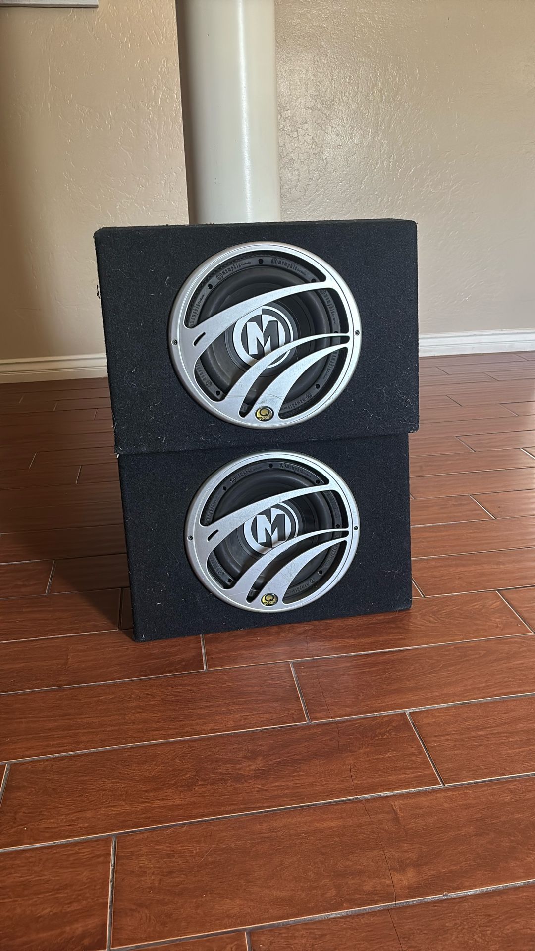 2 10in Subs for Sale in Bakersfield, CA - OfferUp