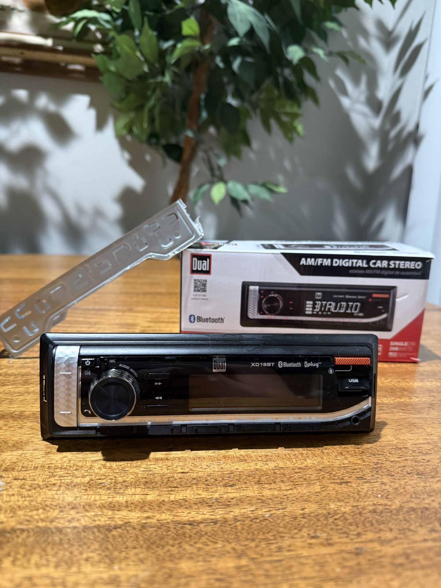 AM / FM Digital Car Stereo / Brand new for Sale in Houston, TX - OfferUp
