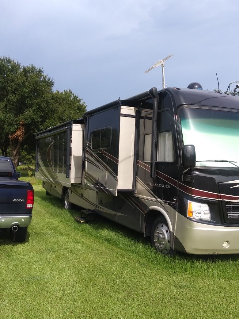 Thor Challenger 37 KT Motorhome for Sale in Plant City, FL - OfferUp
