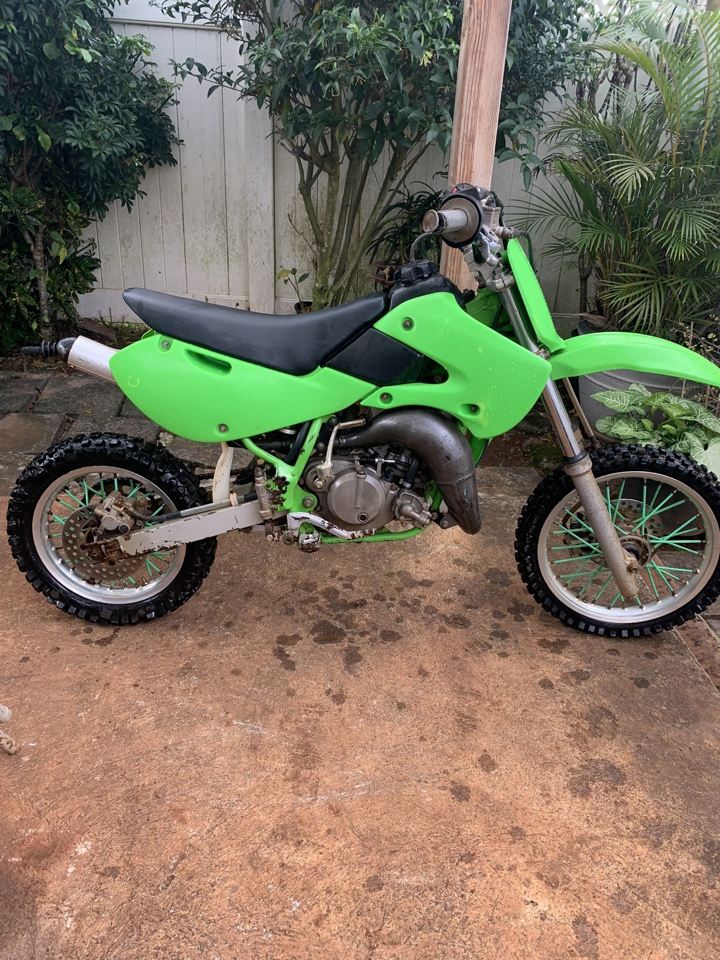 Kawasaki 65cc 2 Stroke Dirtbike for Sale in Mililani, HI - OfferUp