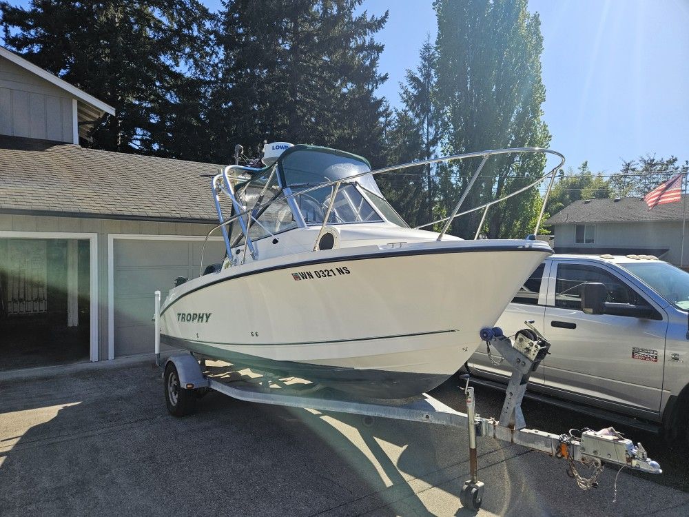 19ft Bayliner Trophy for Sale in Tacoma, WA - OfferUp