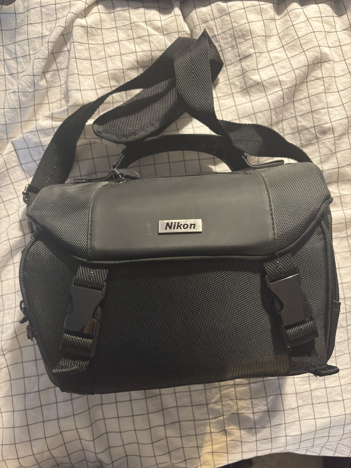 Nikon Camera Bag with Strap for Sale in Irvine, CA - OfferUp