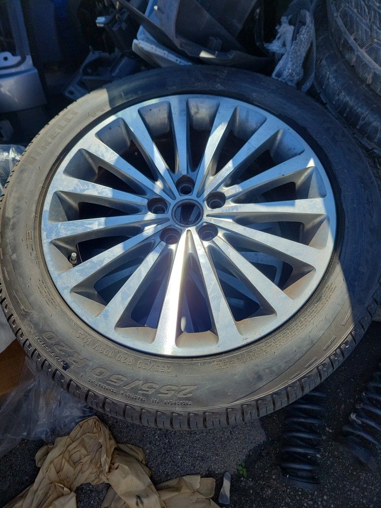 Land Rover Range Rover Wheel Rim for Sale in Los Angeles, CA - OfferUp