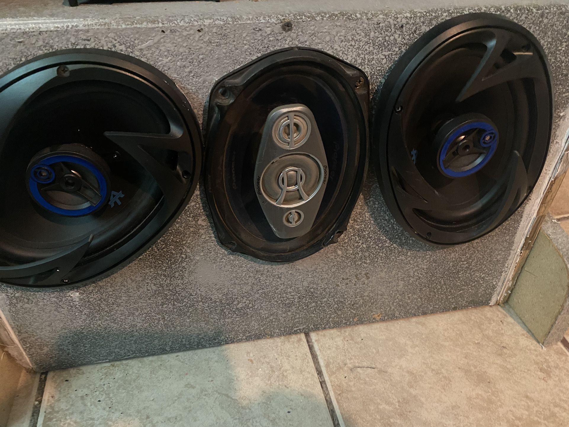 Speakers for Sale in Ysleta Sur, TX - OfferUp