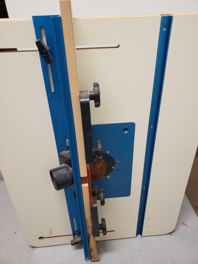 Porter Cable Router With Fixed Mounting Table for Sale in Tacoma, WA ...