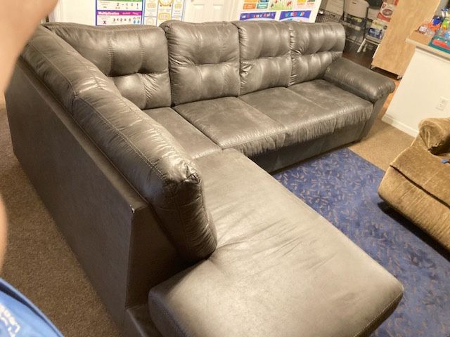 Fallston Sectional By Ashley Grey for Sale in Kissimmee, FL - OfferUp