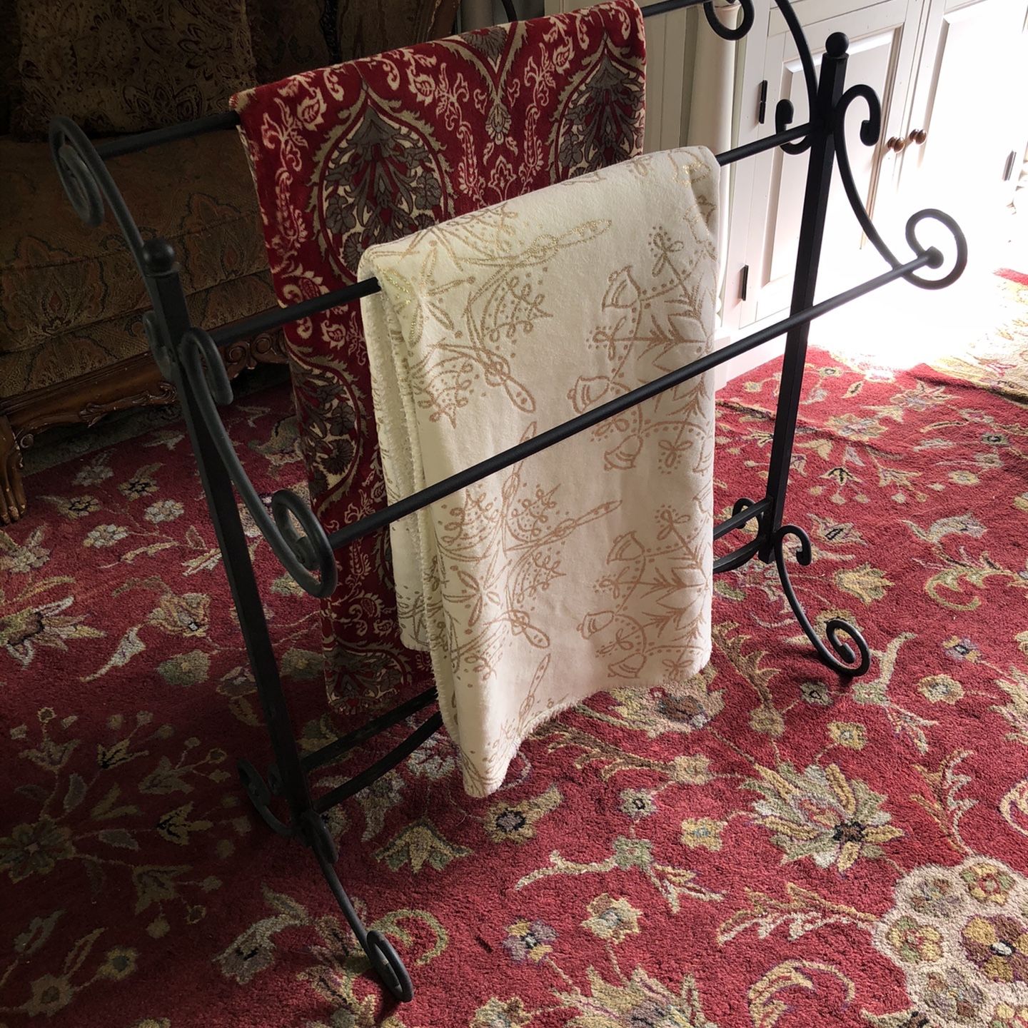 3 Blanket Wrought Iron Quilt Rack for Sale in Jacksonville, FL - OfferUp