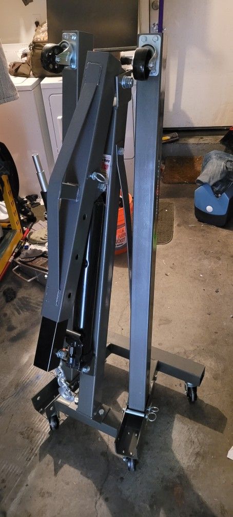 Harbor Freight 1 Ton Engine Hoist for Sale in Irvine, CA - OfferUp