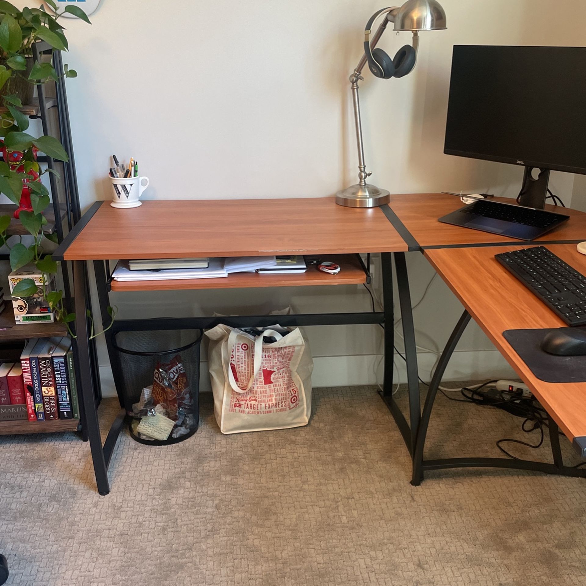 Wrap Around Desk for Sale in Denver, CO - OfferUp