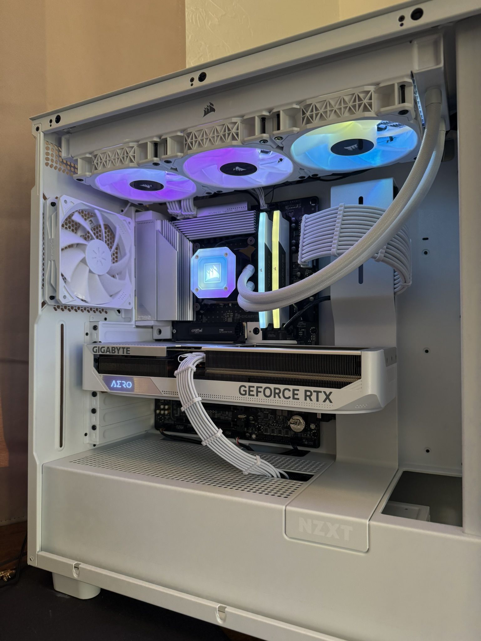 WHITE-THEMED GAMING PC - I7-13700k, RTX 4070 Ti, 1TB GEN 5 SSD, 32GB ...