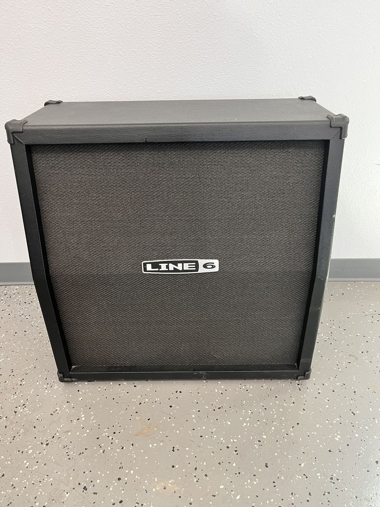 Line 6 Cabinet for Sale in Mercedes, TX - OfferUp