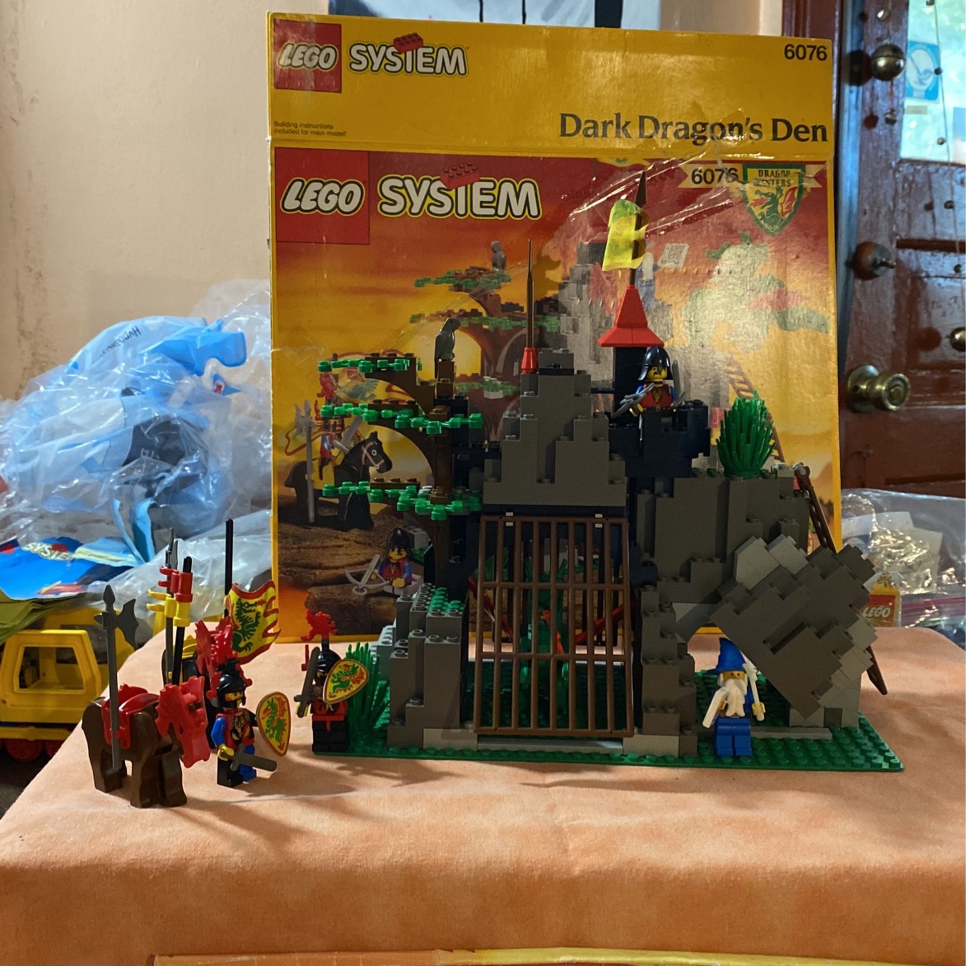 Lego 6076 Dark Dragon’s Den for Sale in Ontarioville, IL - OfferUp