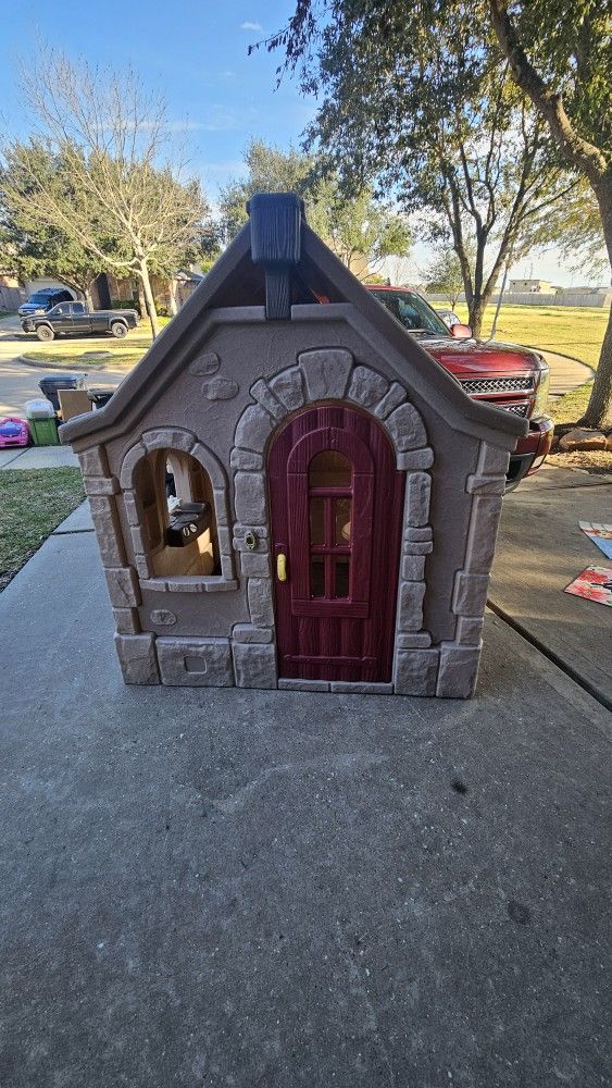 Step 2 Kids Outdoor Playhouse County Cottage for Sale in Richmond, TX ...