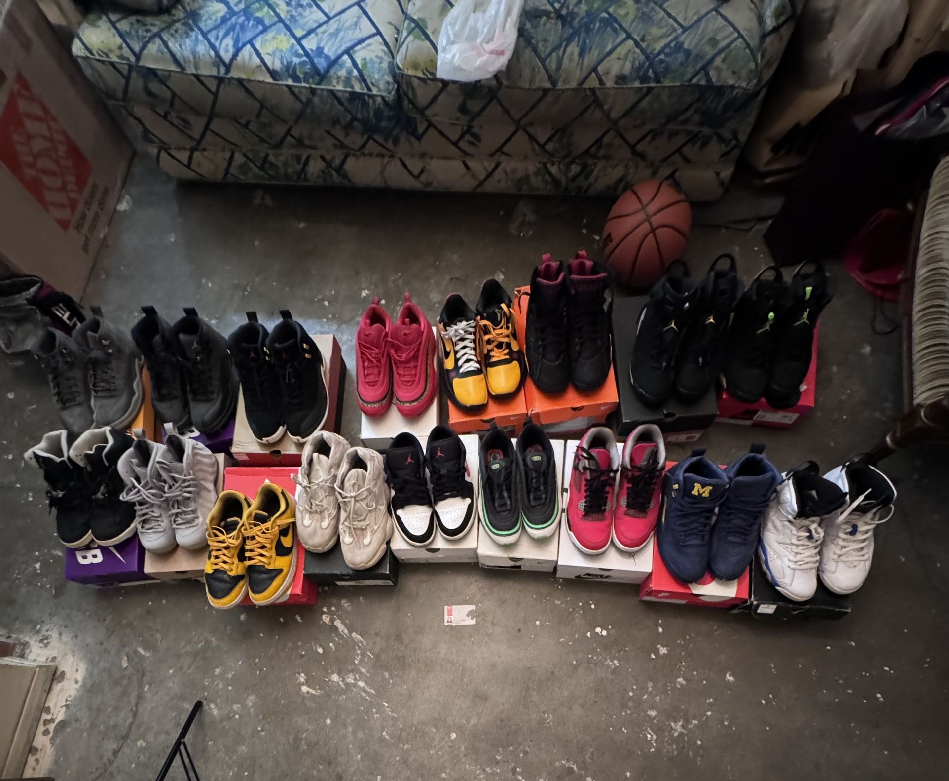 Air Jordan/Nike Package for Sale in Houston, TX - OfferUp