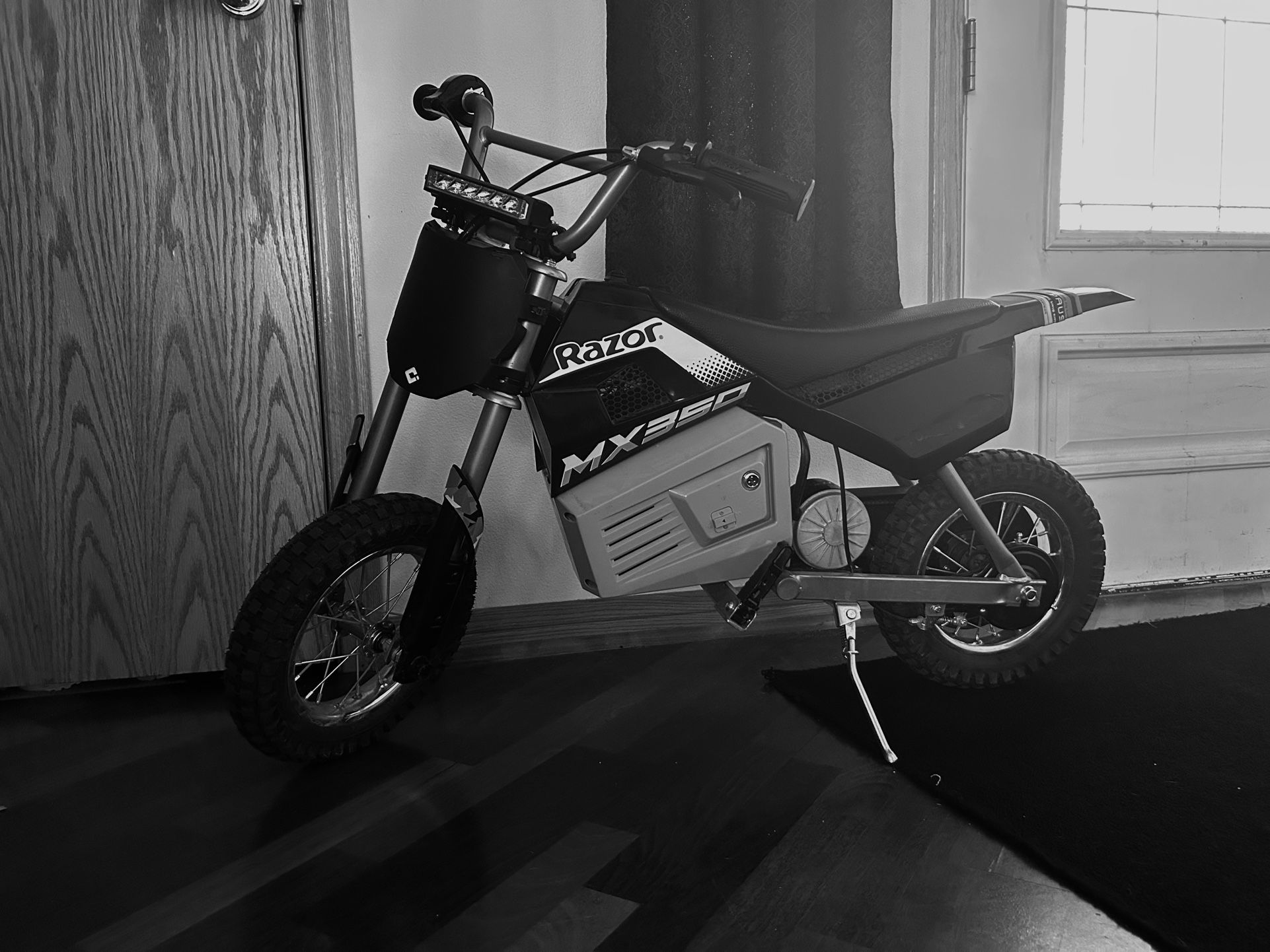 24v razor mx350 for Sale in Henderson, NV - OfferUp