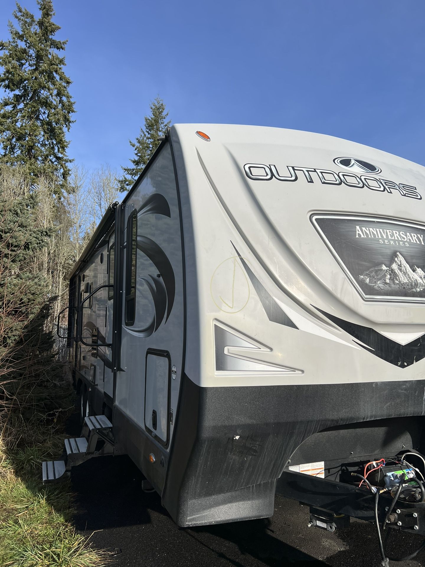 2020 Outdoors rv Anniversary series for Sale in Tacoma, WA - OfferUp