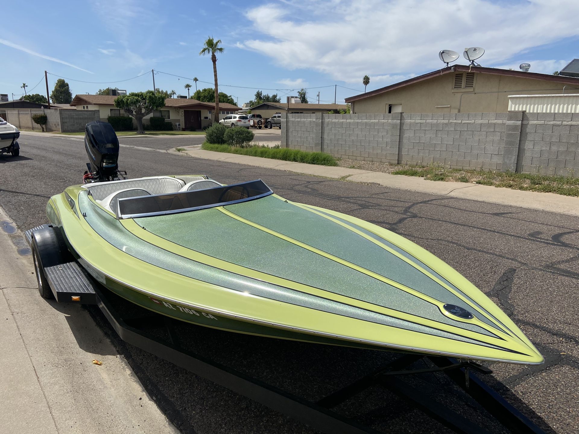 1979 sleekcraft speed boat 200 hp mercury for Sale in Phoenix, AZ - OfferUp