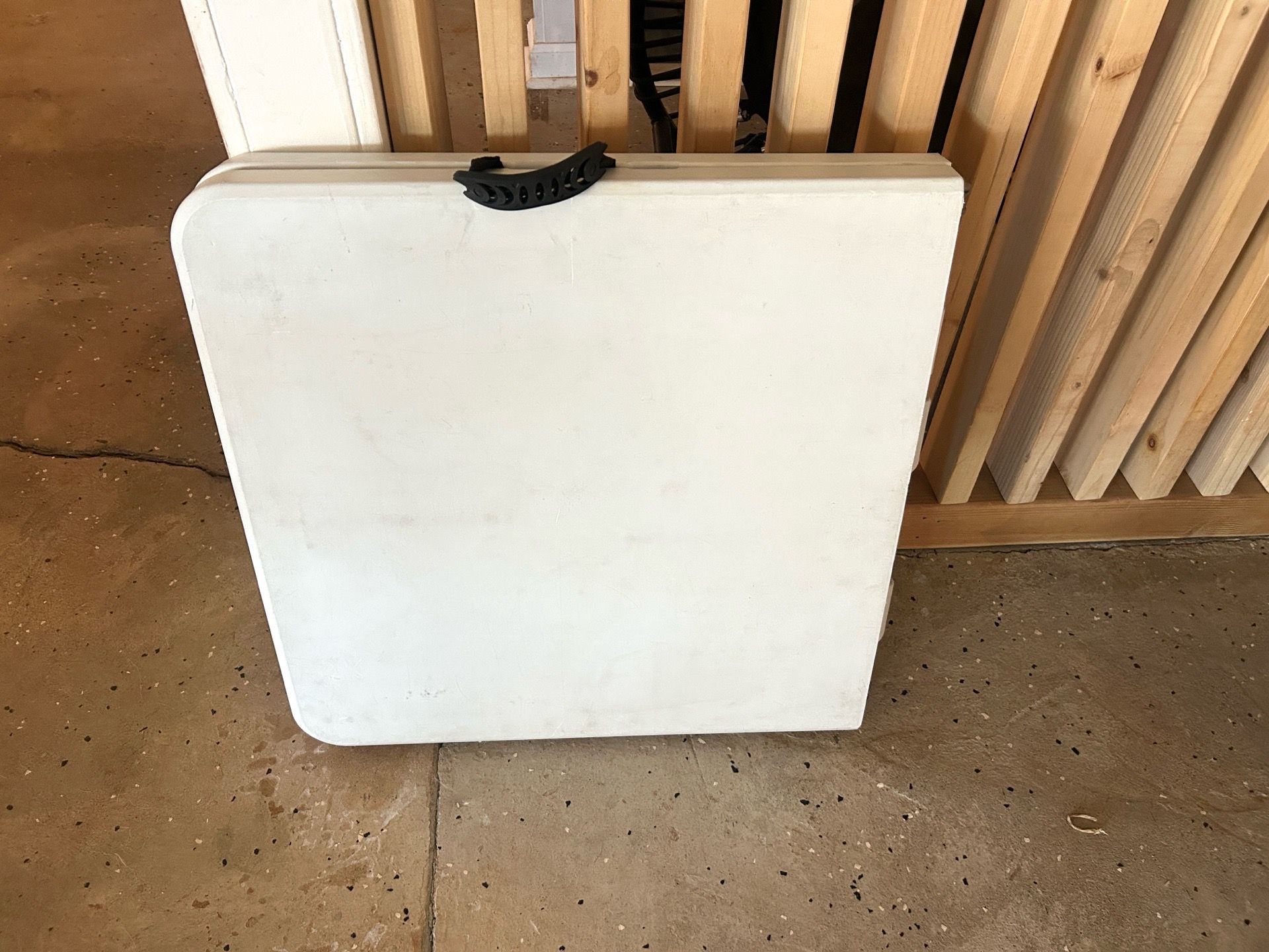 4ft Folding Table for Sale in Las Vegas, NV - OfferUp