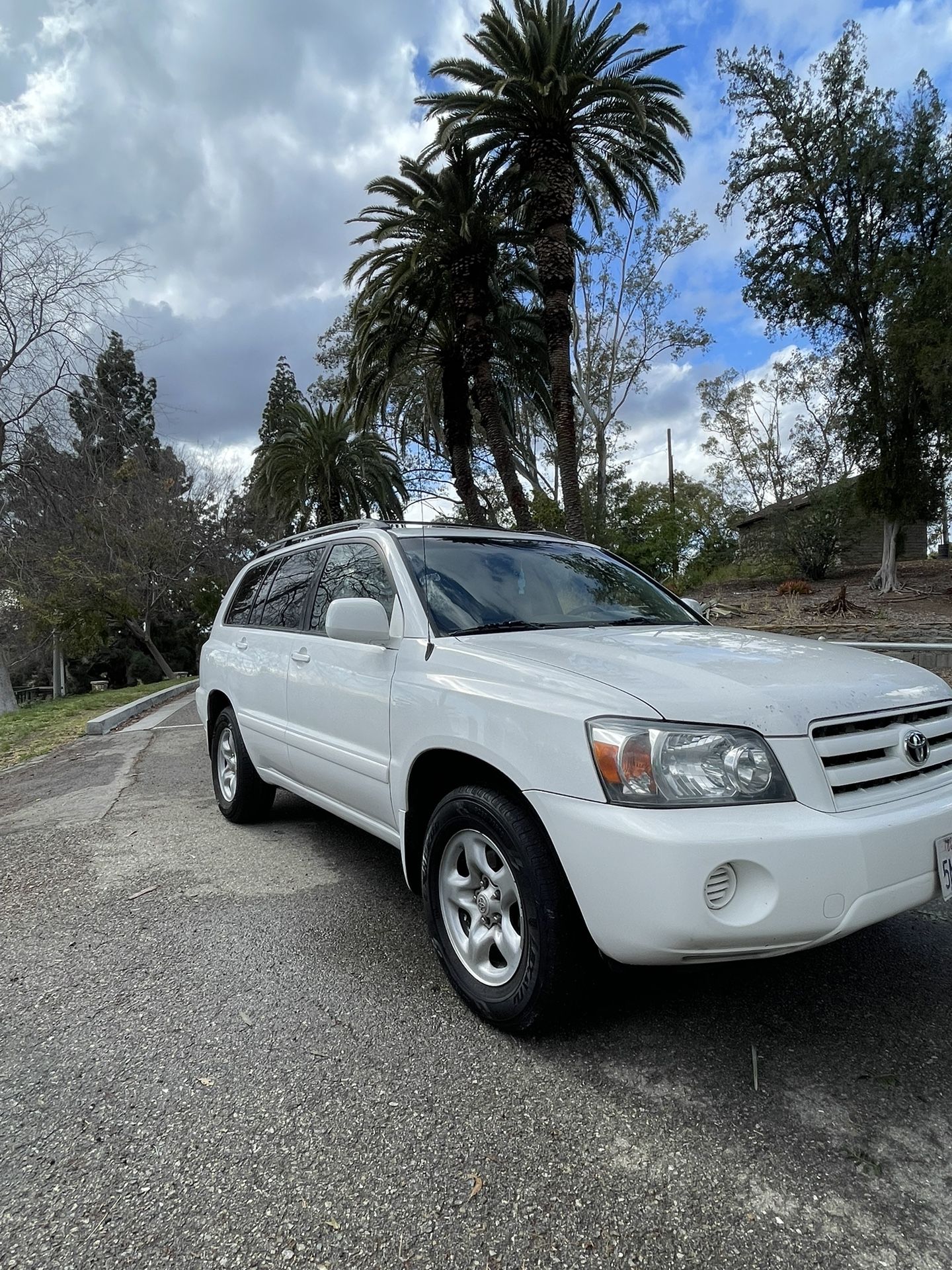 2005 Toyota Highlander for Sale in Anaheim, CA - OfferUp