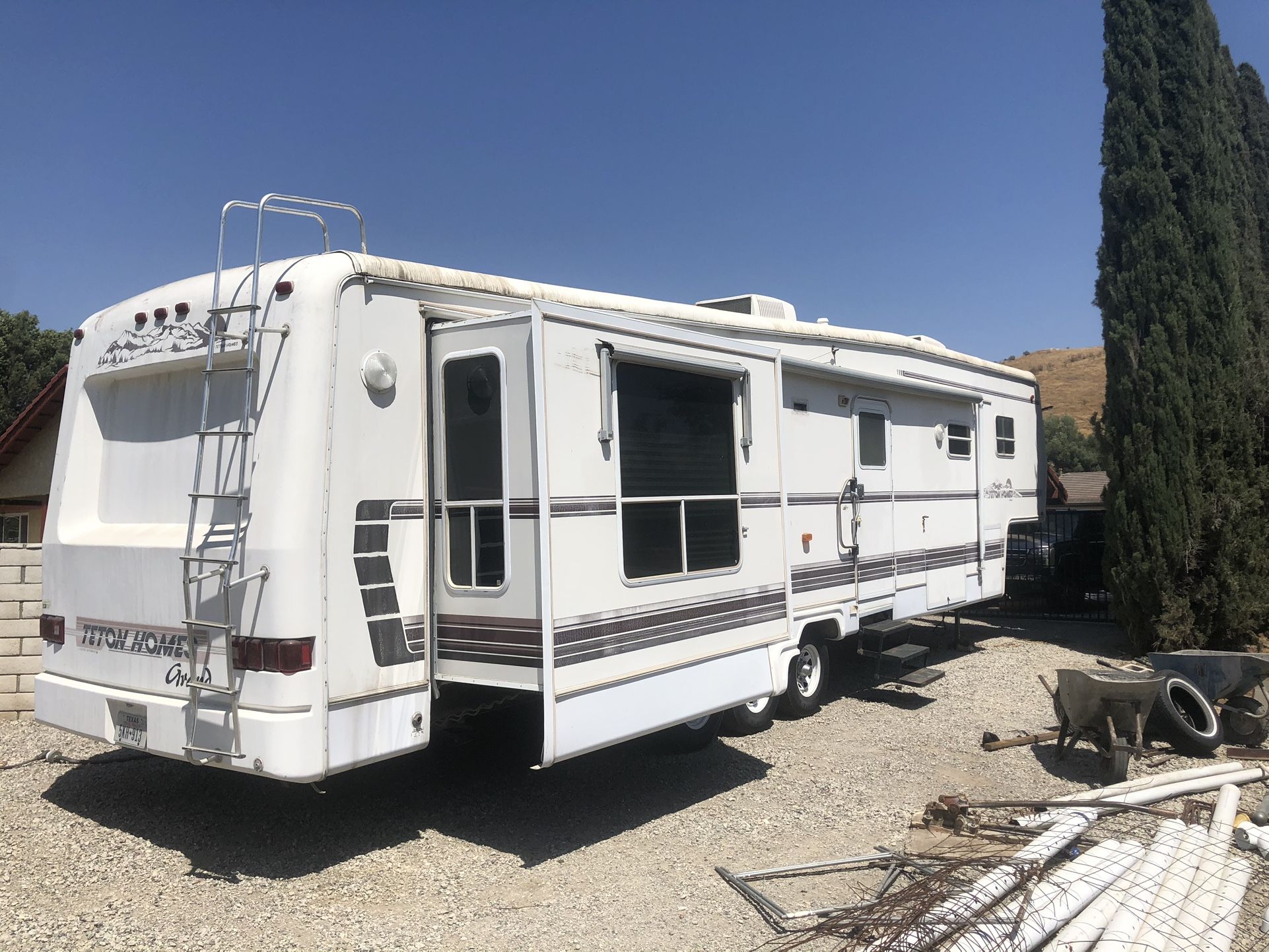 1996 Teton home 40 foot fifth wheel Grand home 40 foot for Sale in ...