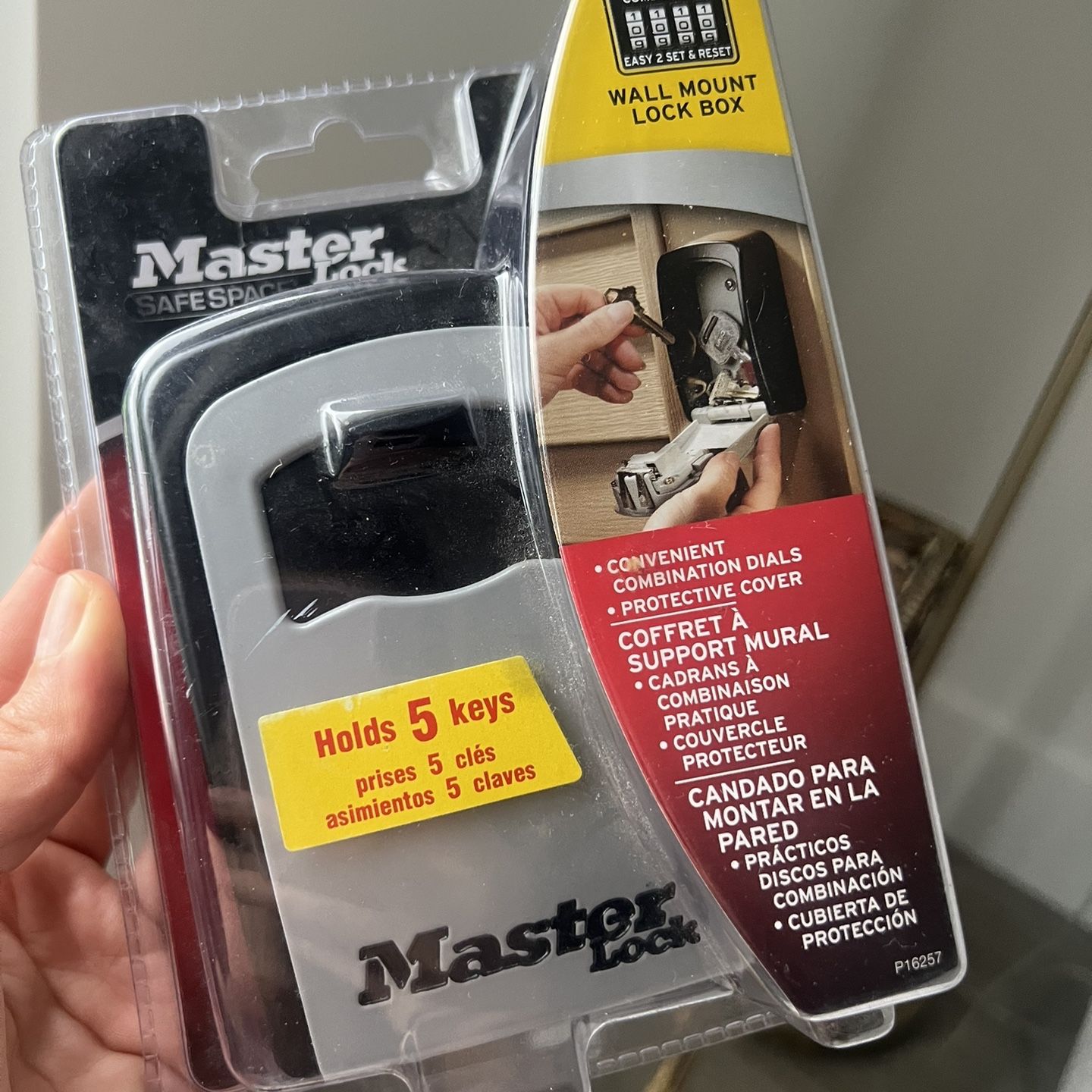 master-lock-set-your-own-combination-portable-key-safe-59-off