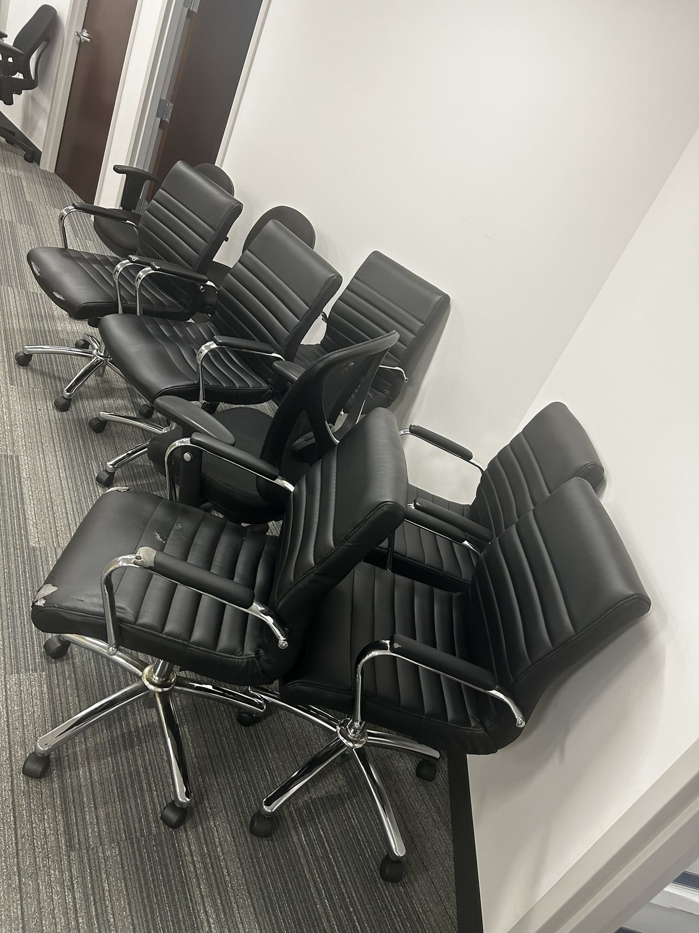 Free Office Chairs- Sunrise for Sale in Fort Lauderdale, FL - OfferUp