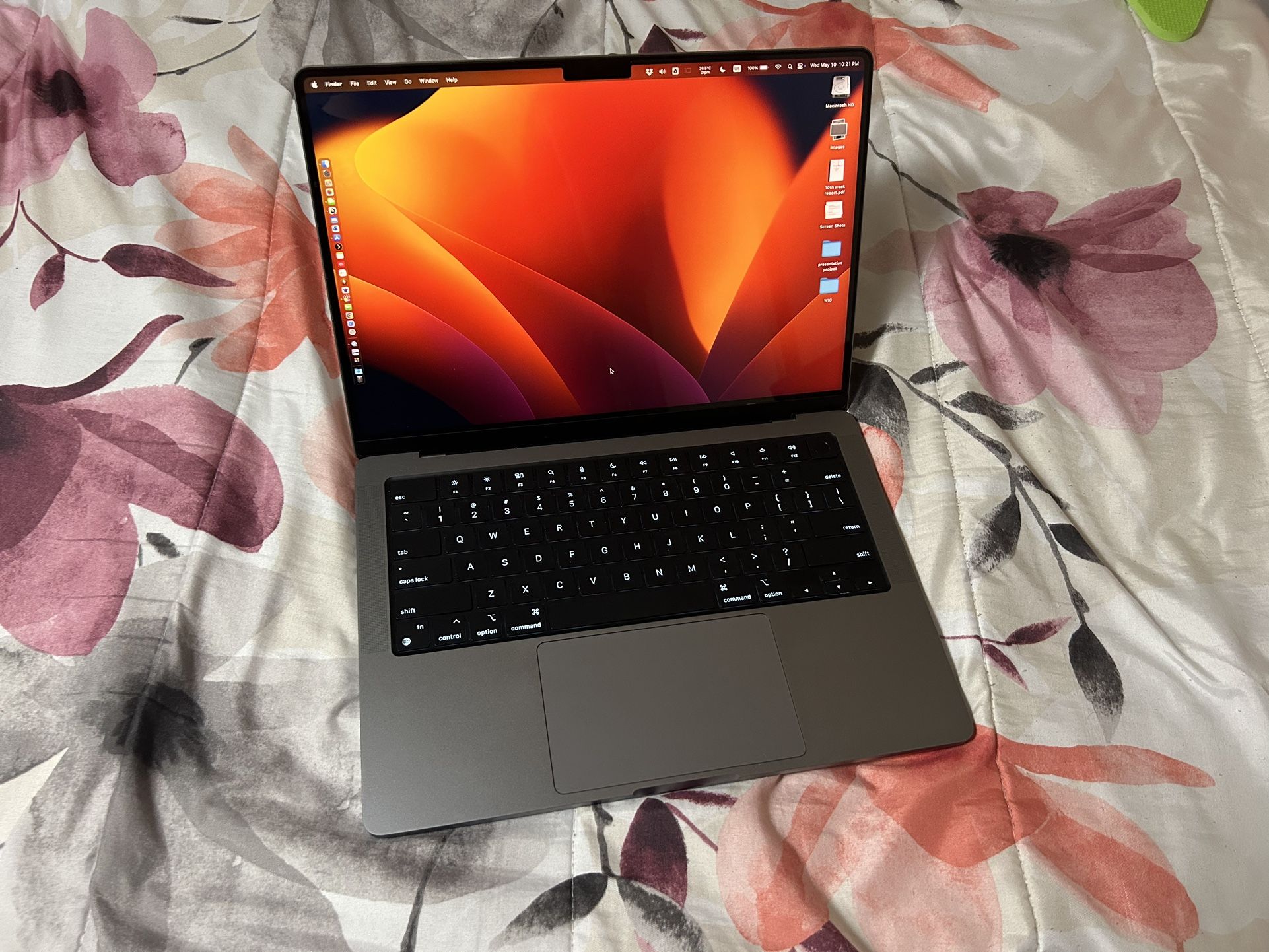 Macbook Pro 14” 2021 Space Grey A2442 (M1 Pro, 16GB RAM, 512GB SSD) for Sale in Houston, TX ...