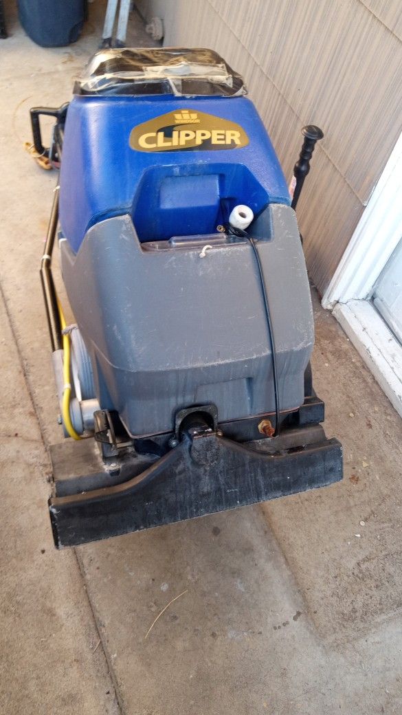 Commercial Clipper Carpet Cleaner Used for Sale in Sacramento, CA - OfferUp
