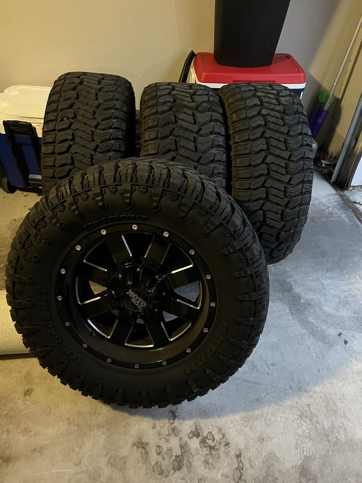 18x9 Moto Metals W/ Radar Renegade RTs MOTIVATED SELLER for Sale in San ...