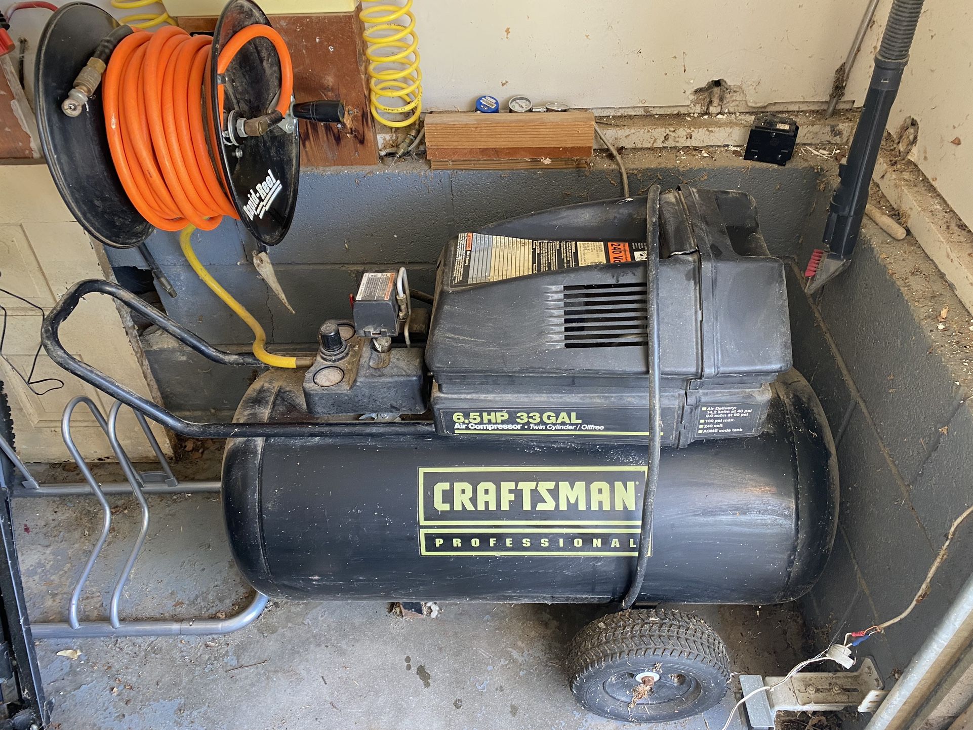 Craftsman 6.5 hp 33 gallon air compressor store