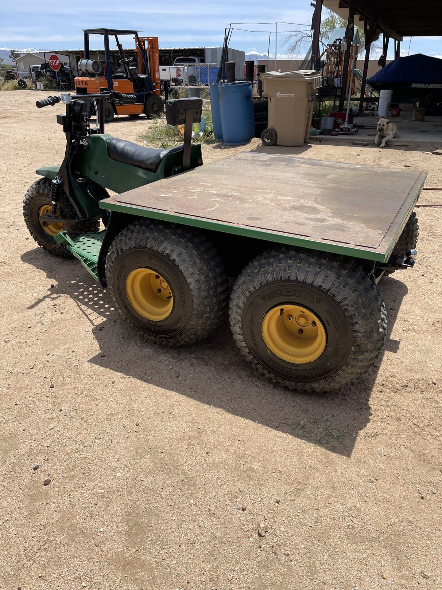 John Deere Amt600 Gator for Sale in Hesperia, CA - OfferUp