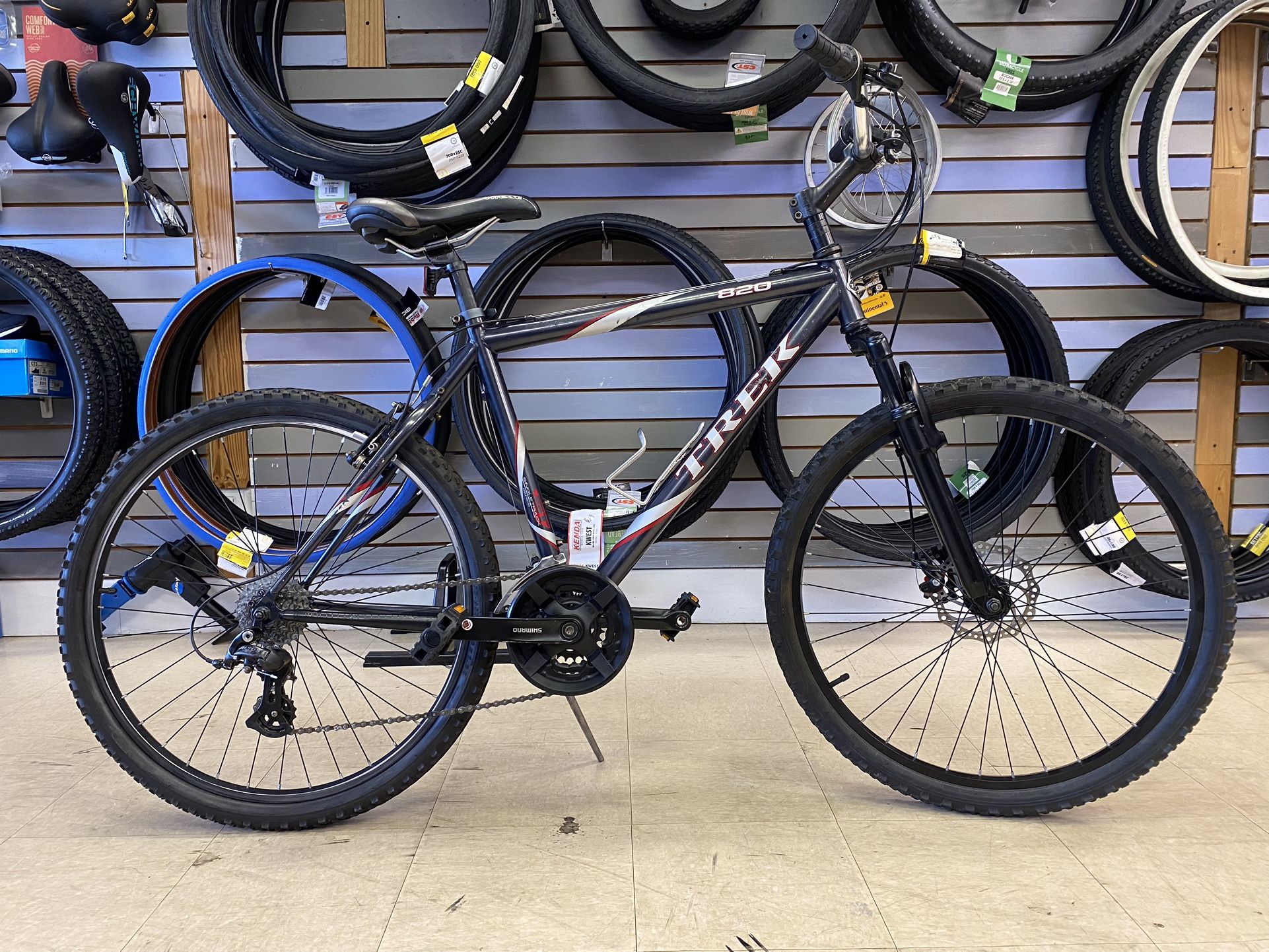 Custom Trek 820, Tire Size 26X1.95, Frame Size 19’5”, 21 Speeds Shimano ...