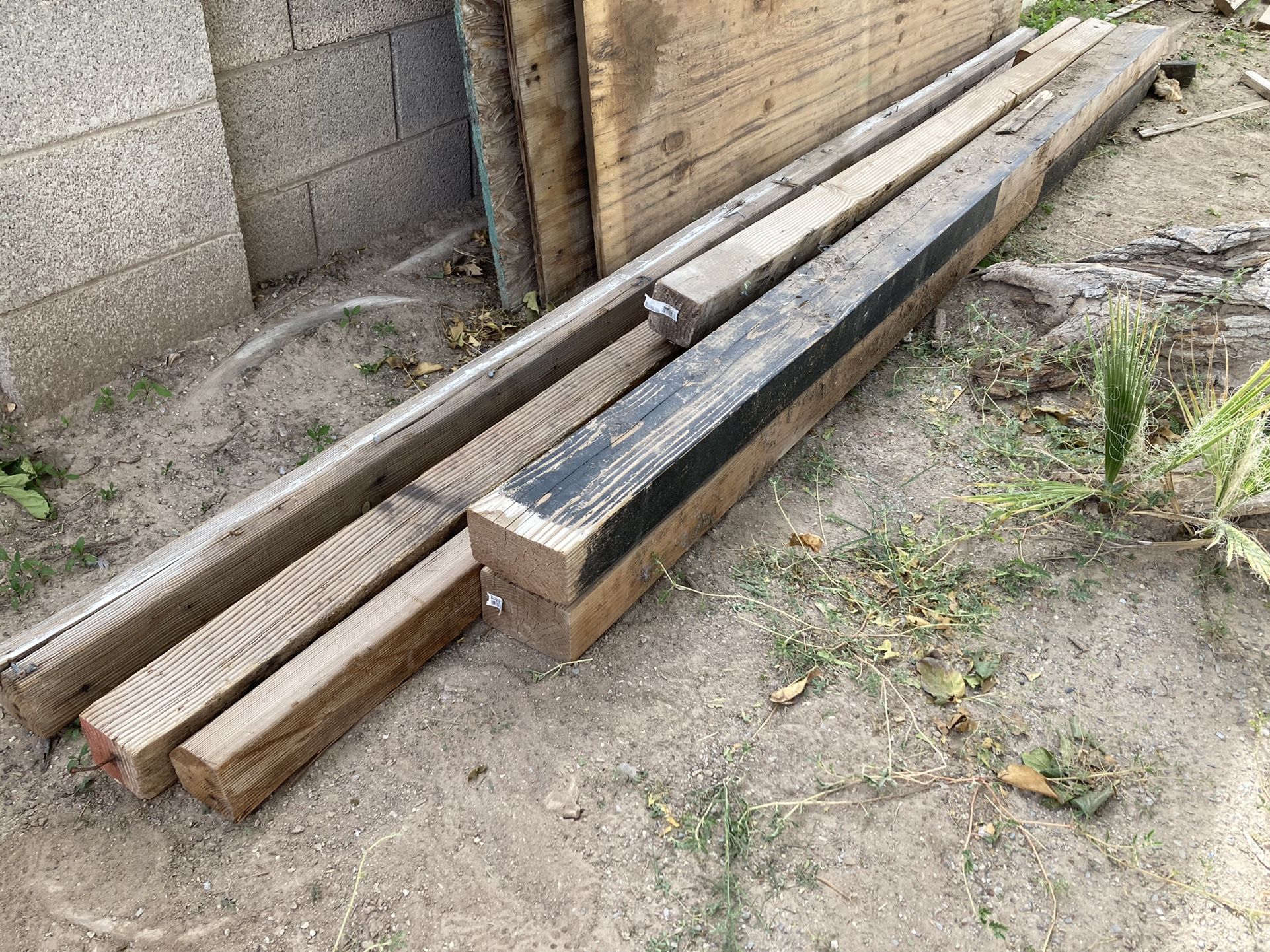 2- Wood 4x6” Posts 10’ 6” for Sale in Las Vegas, NV - OfferUp