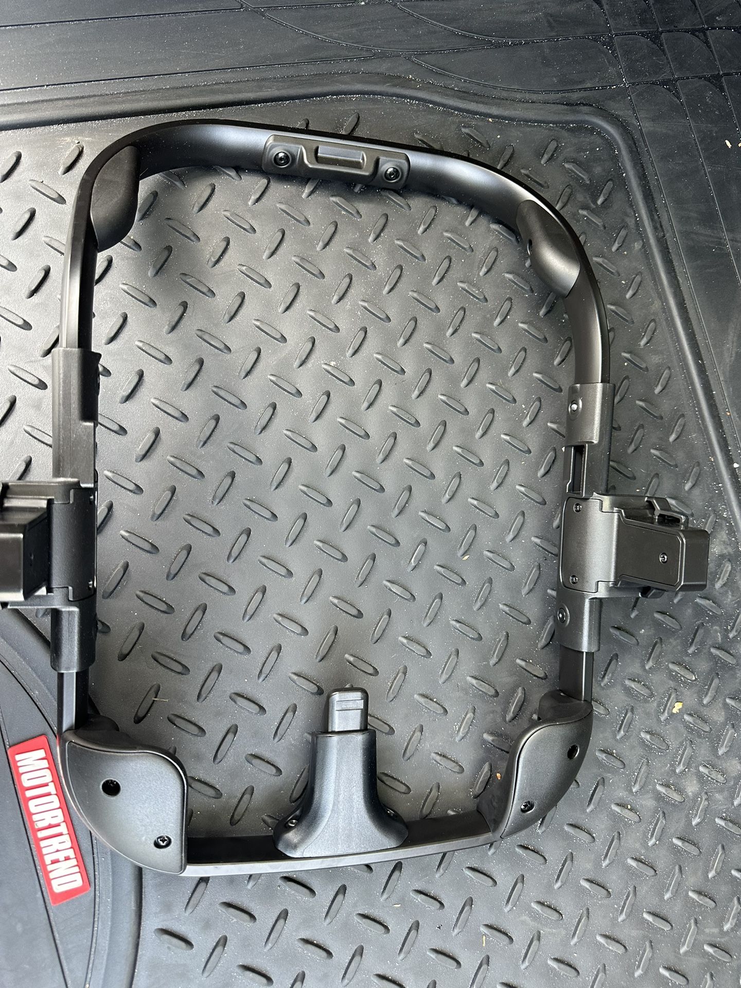 Nuna Stroller Car Seat Adapter for Sale in Miami, FL - OfferUp