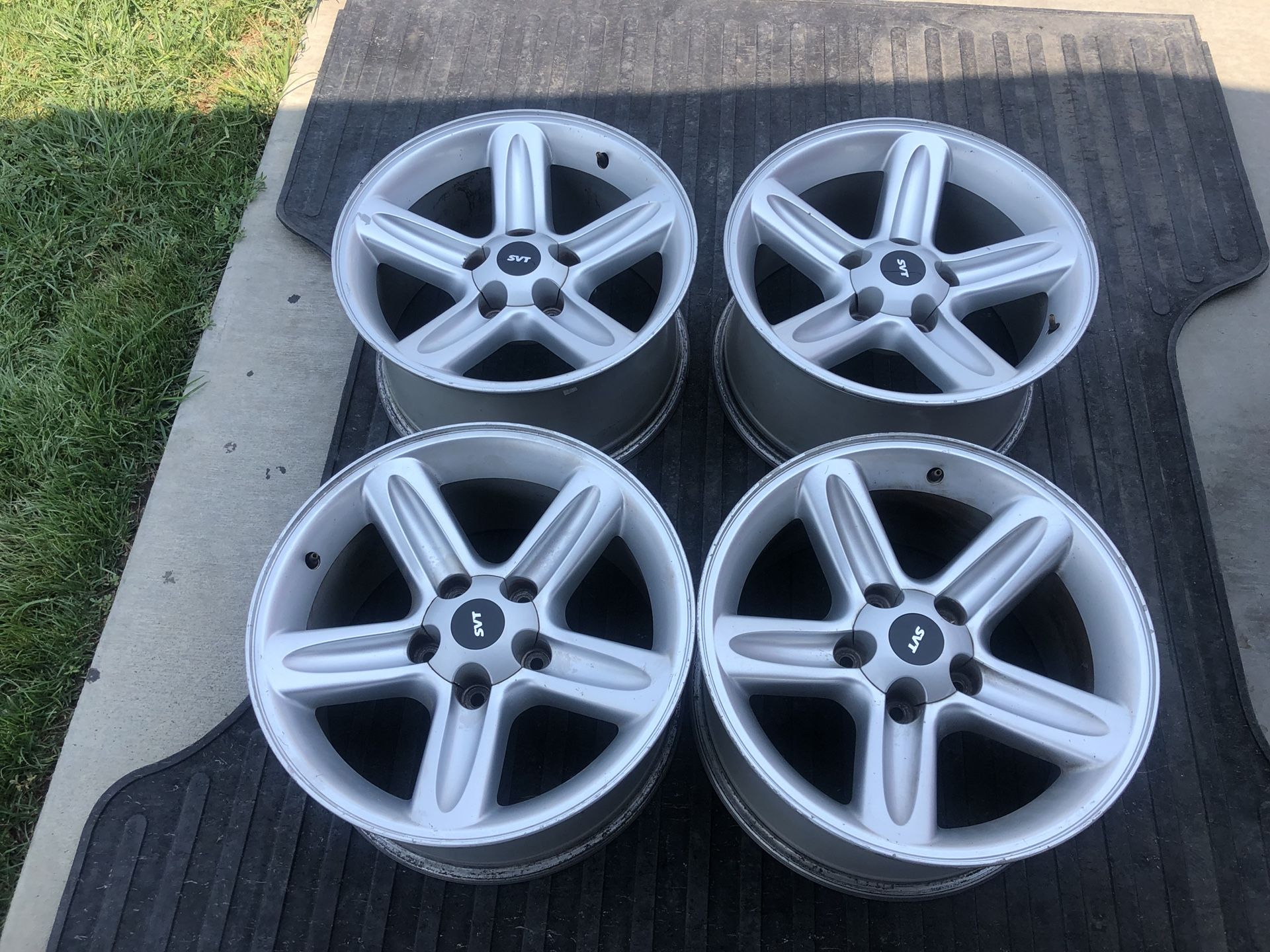 2004 Ford Lightning wheels 18” svt parts for Sale in Riverside, CA ...