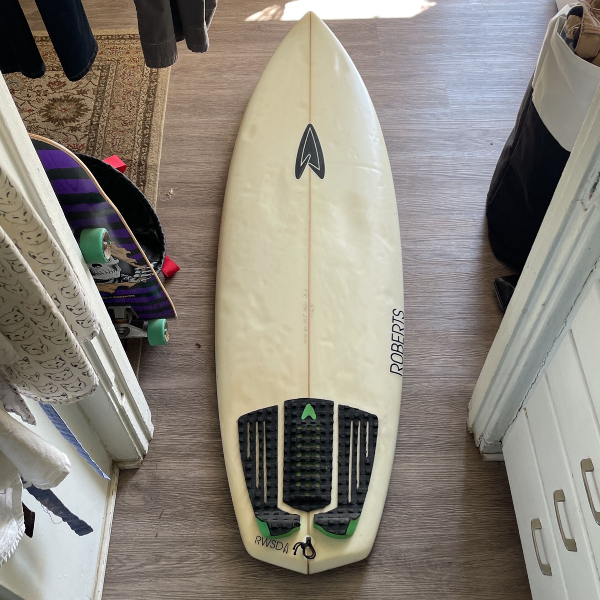Roberts White Diamond 3 Short board Surfboard for Sale in Inglewood, CA ...