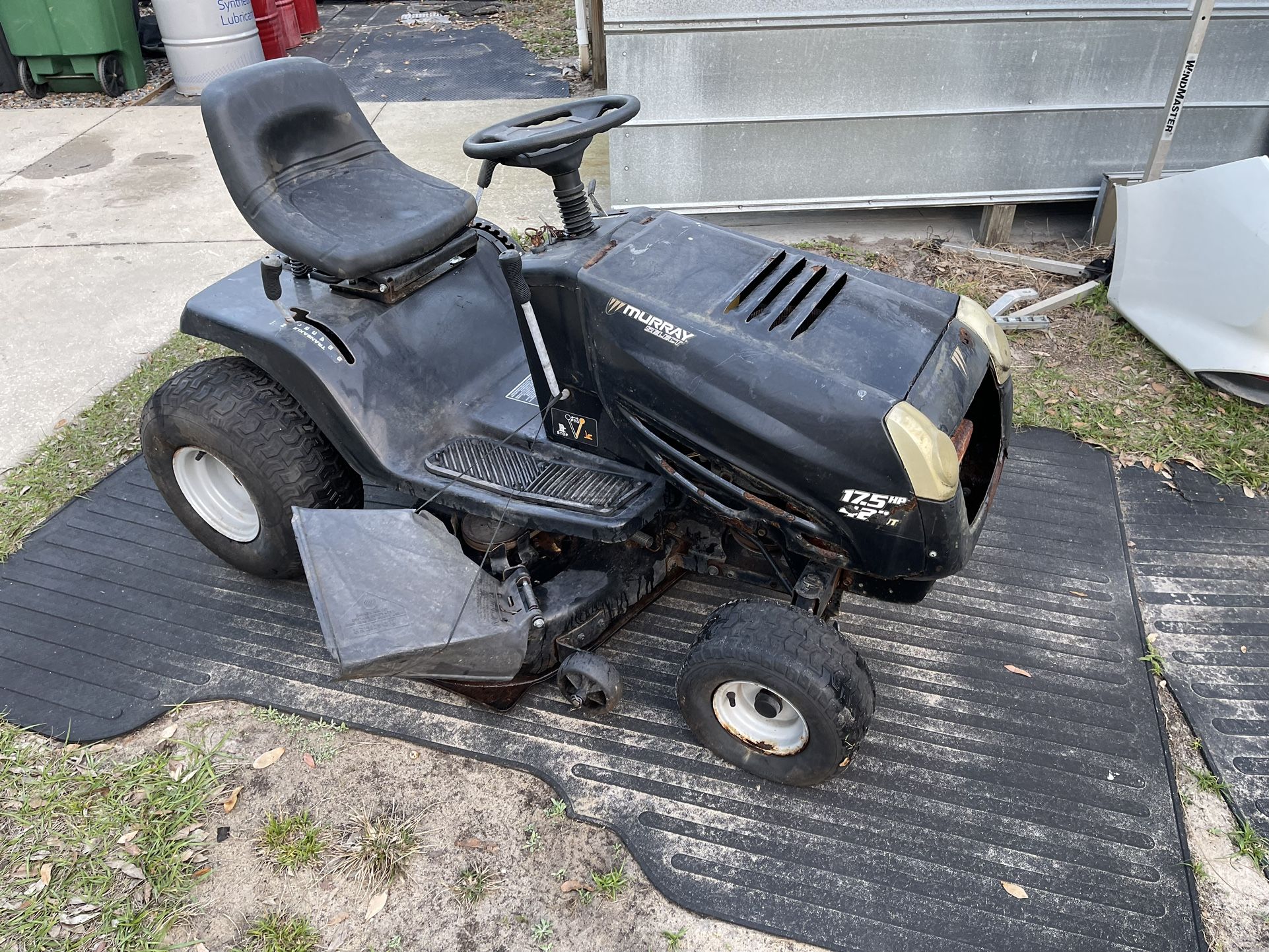 Murray Riding Lawn Mower for Sale in Longwood, FL - OfferUp