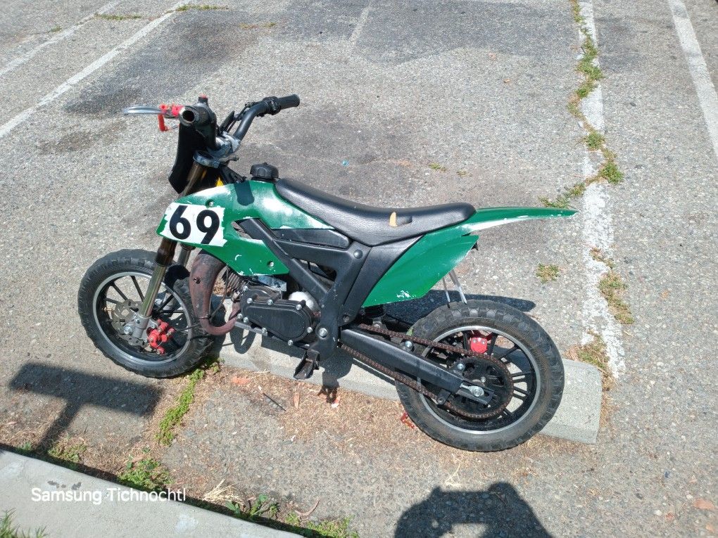 50cc 2 Stroke Chinese Pitbike for Sale in Los Angeles, CA - OfferUp