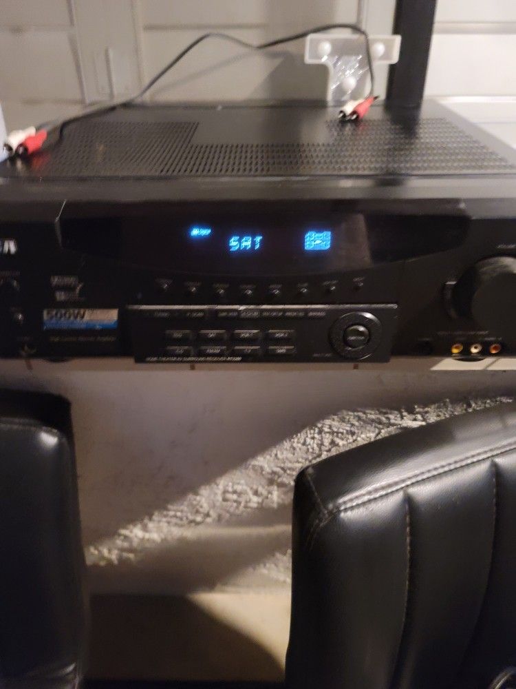 500 watt rca powerful receiver for Sale in Bakersfield, CA - OfferUp