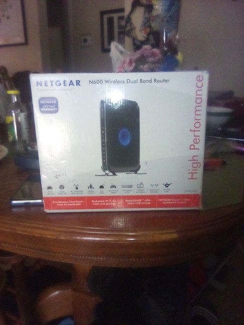 NETGEAR WIRLESS DUAL ROUTER.. for Sale in Stockton, CA - OfferUp