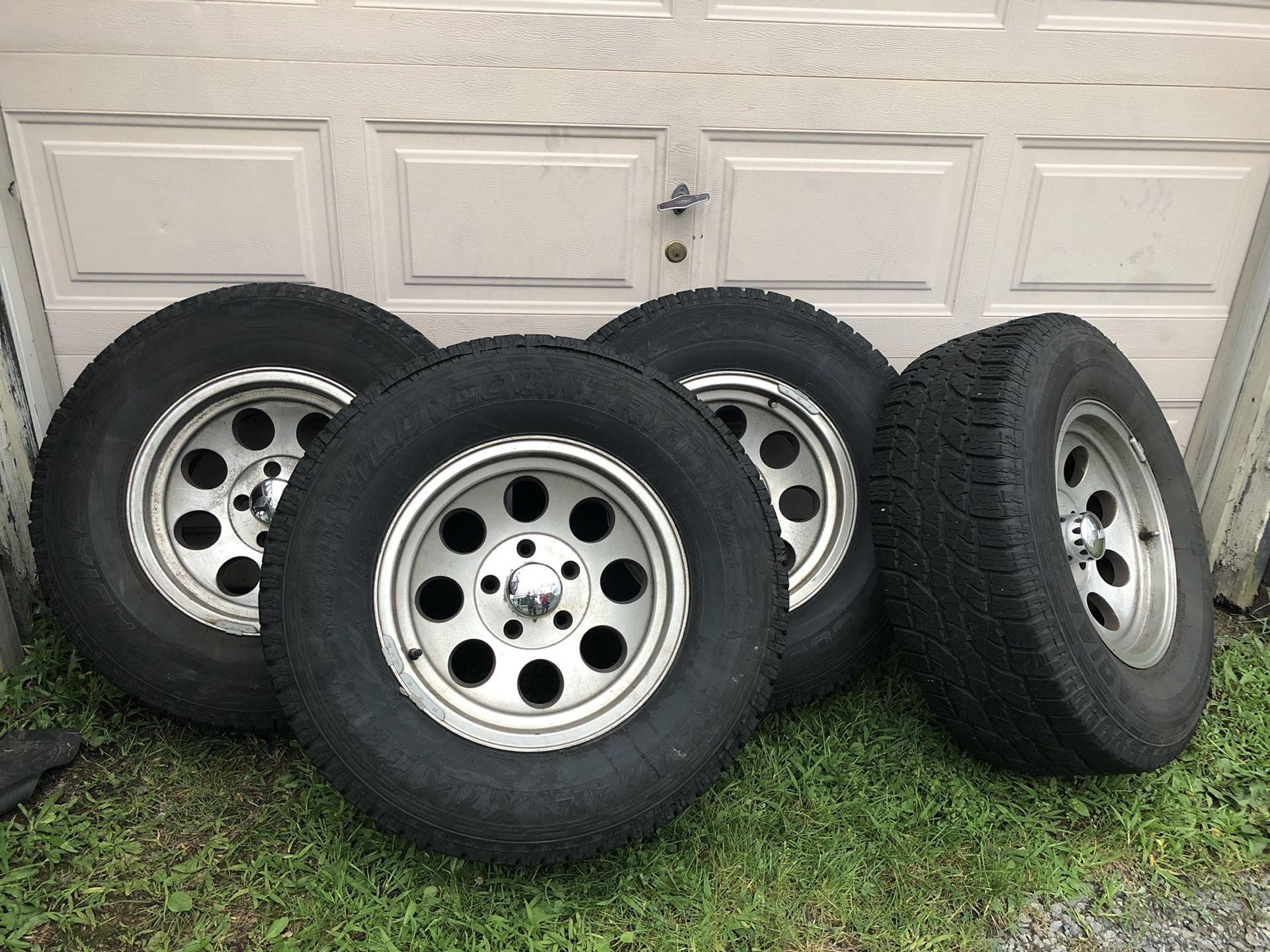 Mickey Thompson Bullet Hole Wheels